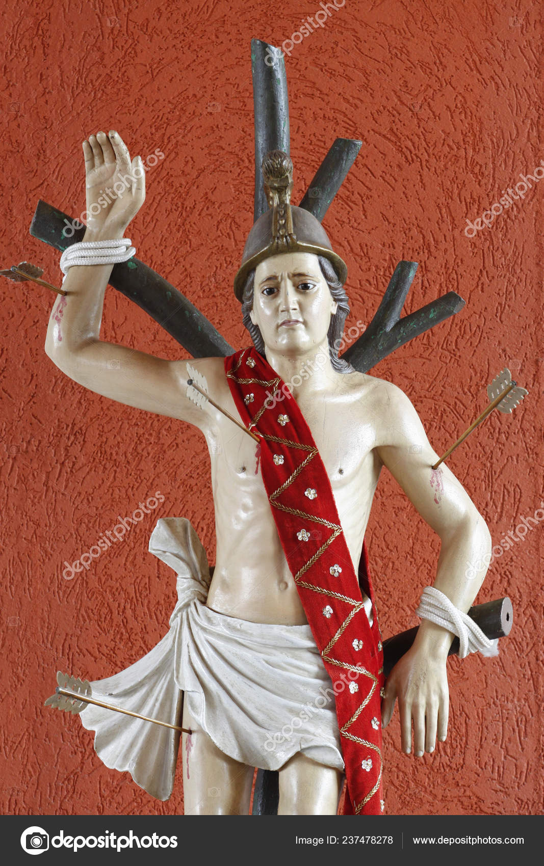 Fotos de Estatua Tehe Imagen San Sebastián Disparada Con Una Flecha ...