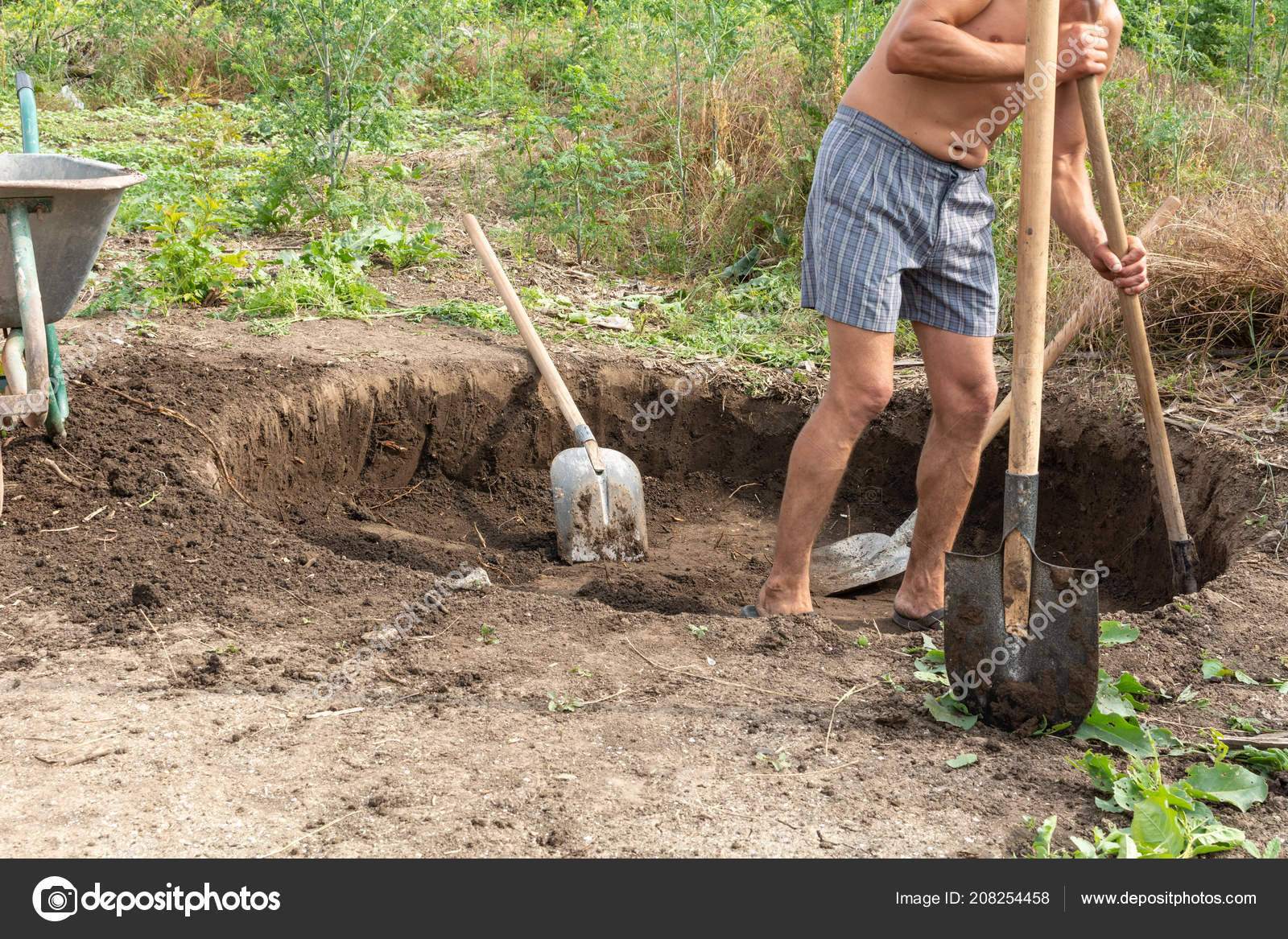 Workers Dig Pit Septic Tank Private House — Stock Photo © iardcom ...
