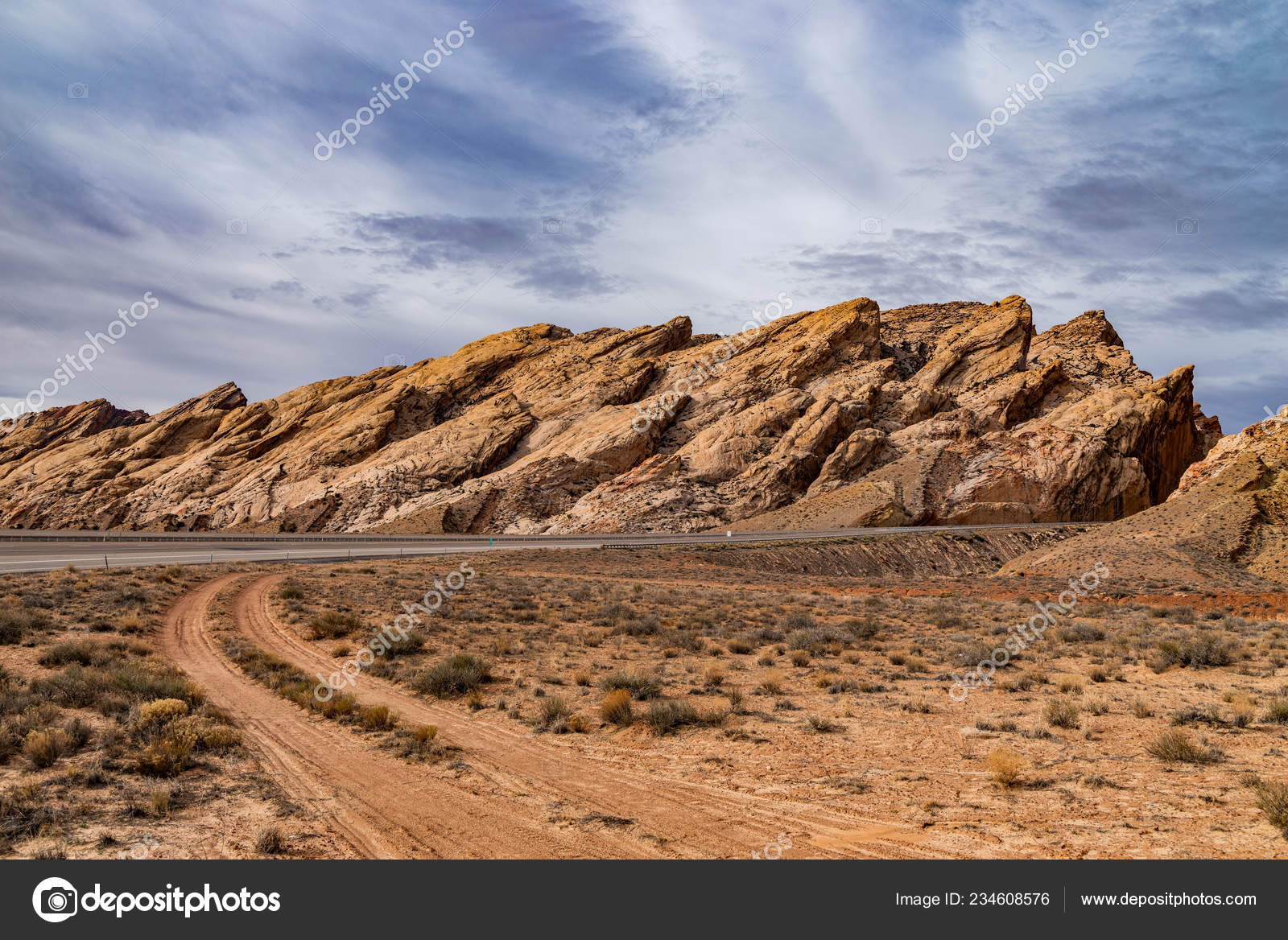 Canyon Cliffs Utah Cloudy Sky — Stock Photo © pmilota #234608576