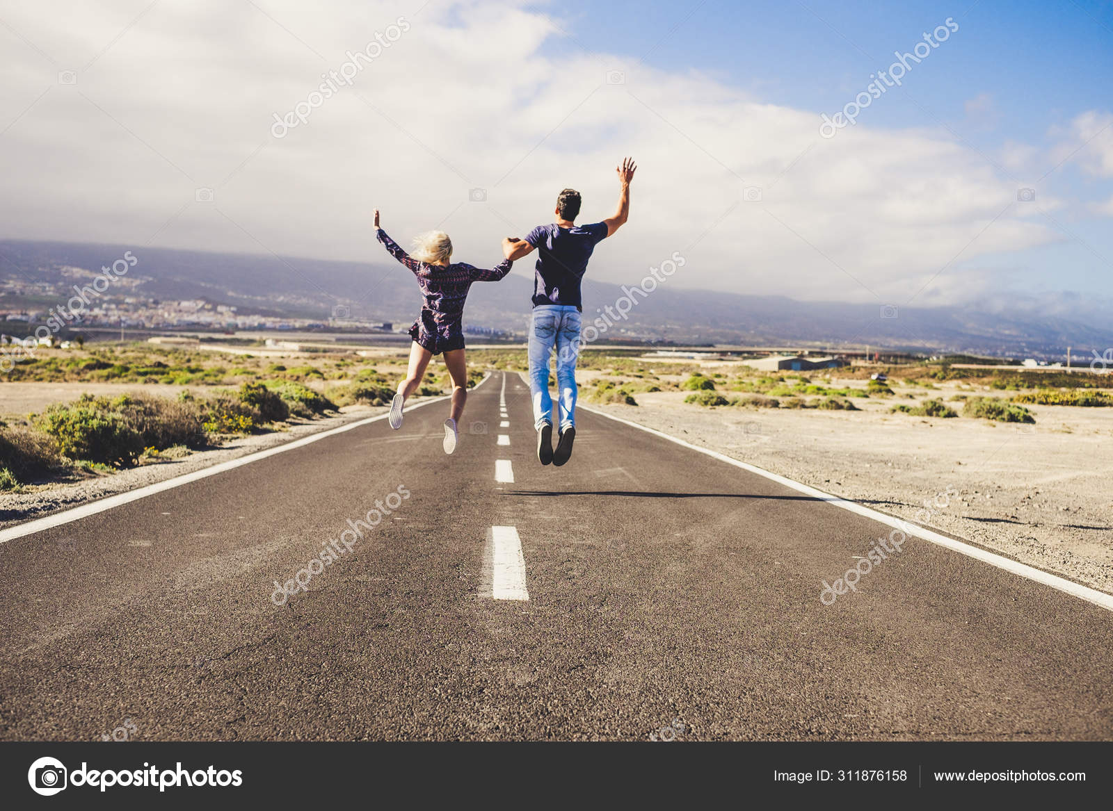 Back View Two Young People Jumping Together Long Straight Road — Stock ...
