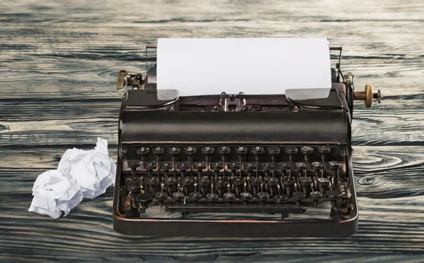 Vintage typing machine Stock Photo by ©billiondigital 209206108