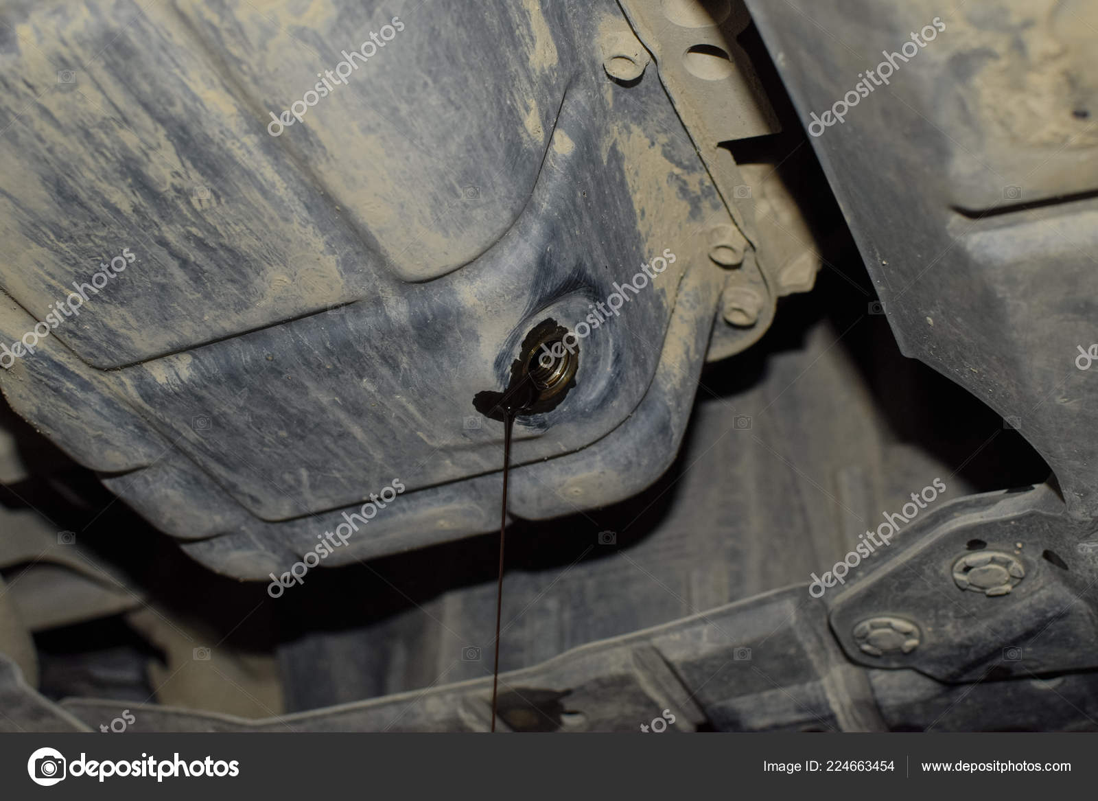 Drain Old Oil Engine Drain Plug Changing Oil Car Engine — Stock Photo ...