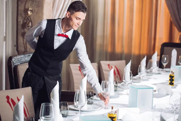 Chef waiter Stock Photos, Royalty Free Chef waiter Images | Depositphotos