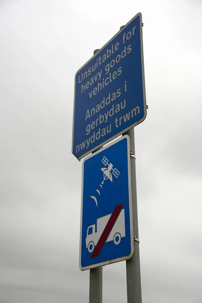 Welsh bilingual signs Stock Photos, Royalty Free Welsh bilingual signs ...