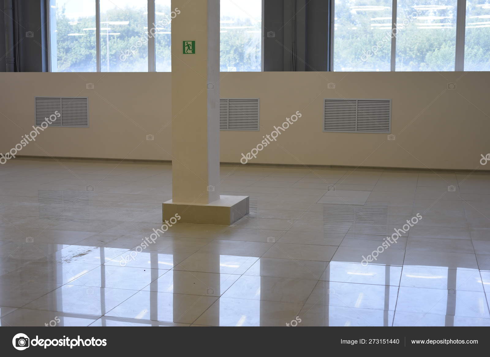 Empty Shop Interior — Stock Photo © johndwilliamsUK #273151440