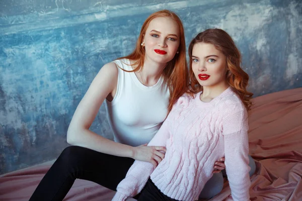 Kadın triko modelleri Stock Photos, Royalty Free Kadın triko modelleri ...