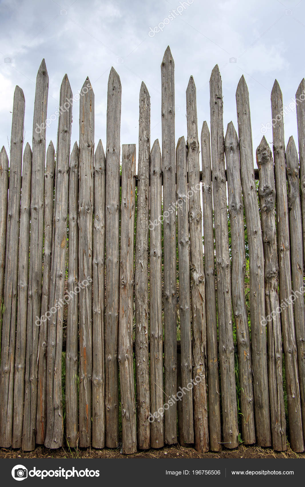 Ancient Wooden Fence Sharp Tops Protection — Stock Photo © ruslanPhoto ...