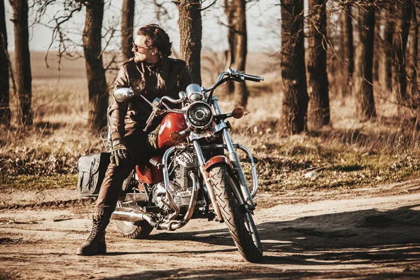 Fotos de Motor vintage ruiter, Imagens de Motor vintage ruiter sem ...