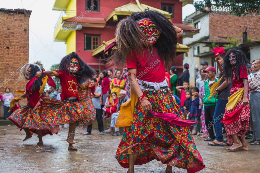 Katmand , Nepal - 28 de agosto de 2018: Lakhe Dance es una de las ...