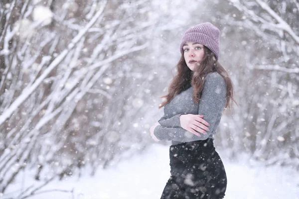 Woman standing side snow Stock Photos, Royalty Free Woman standing side ...