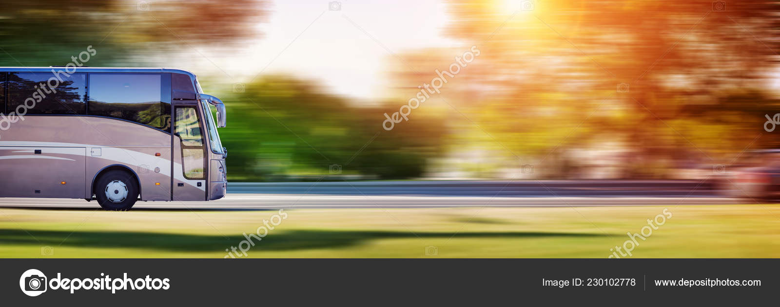 Bus Asphalt Road Beautiful Spring Day Countryside — Stock Photo ...