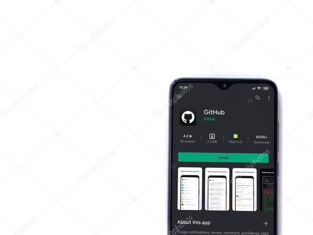 Lod, Israel - 8 de julio de 2020: GitHub app play store page on the display of a black mobile ...