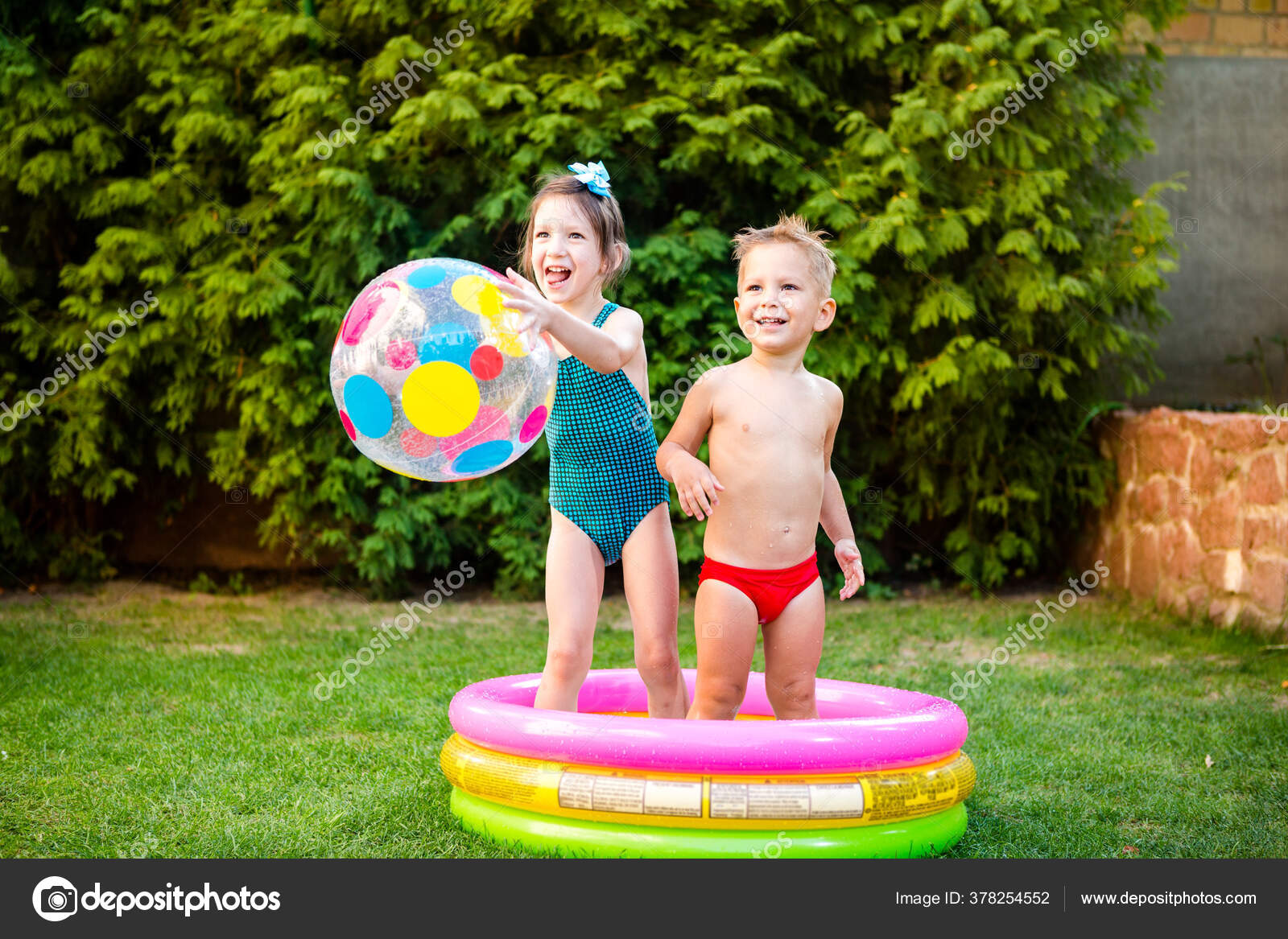 Inflatable Pool Summer Vacation Concept Games Water Leisure Back Yard ...