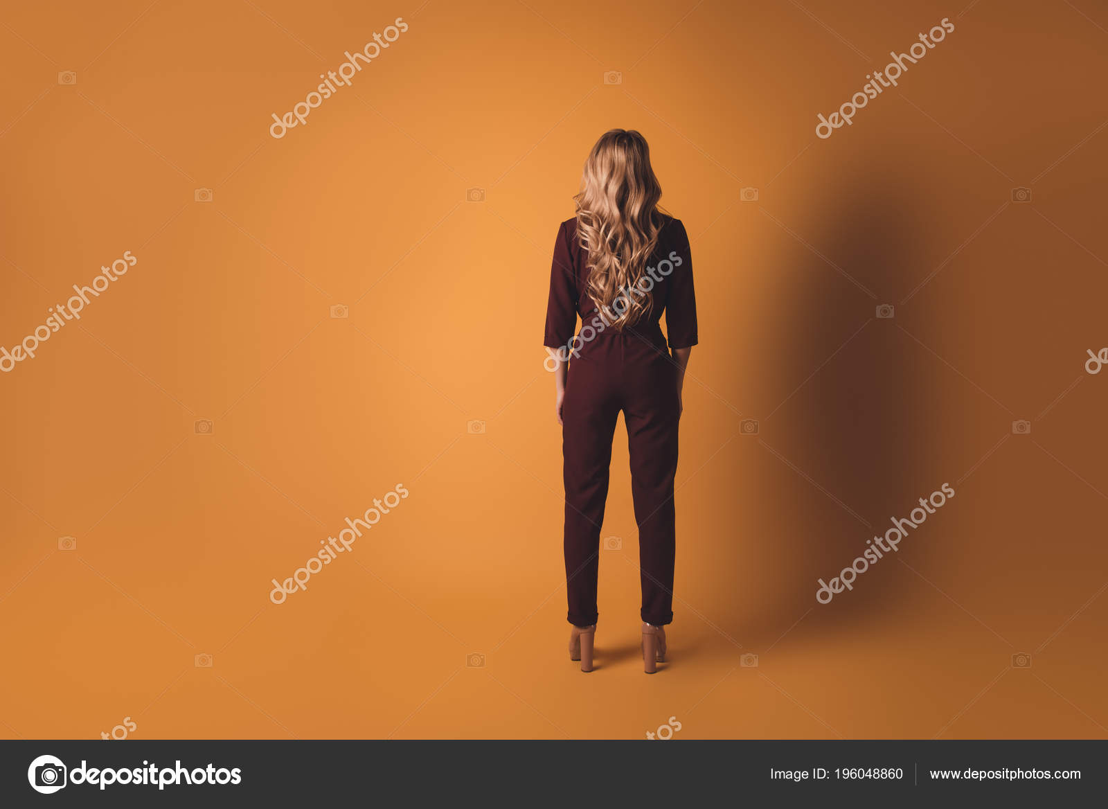 Full Size Body Rear View Portrait Mysterious Stunning Woman Booty Stock ...