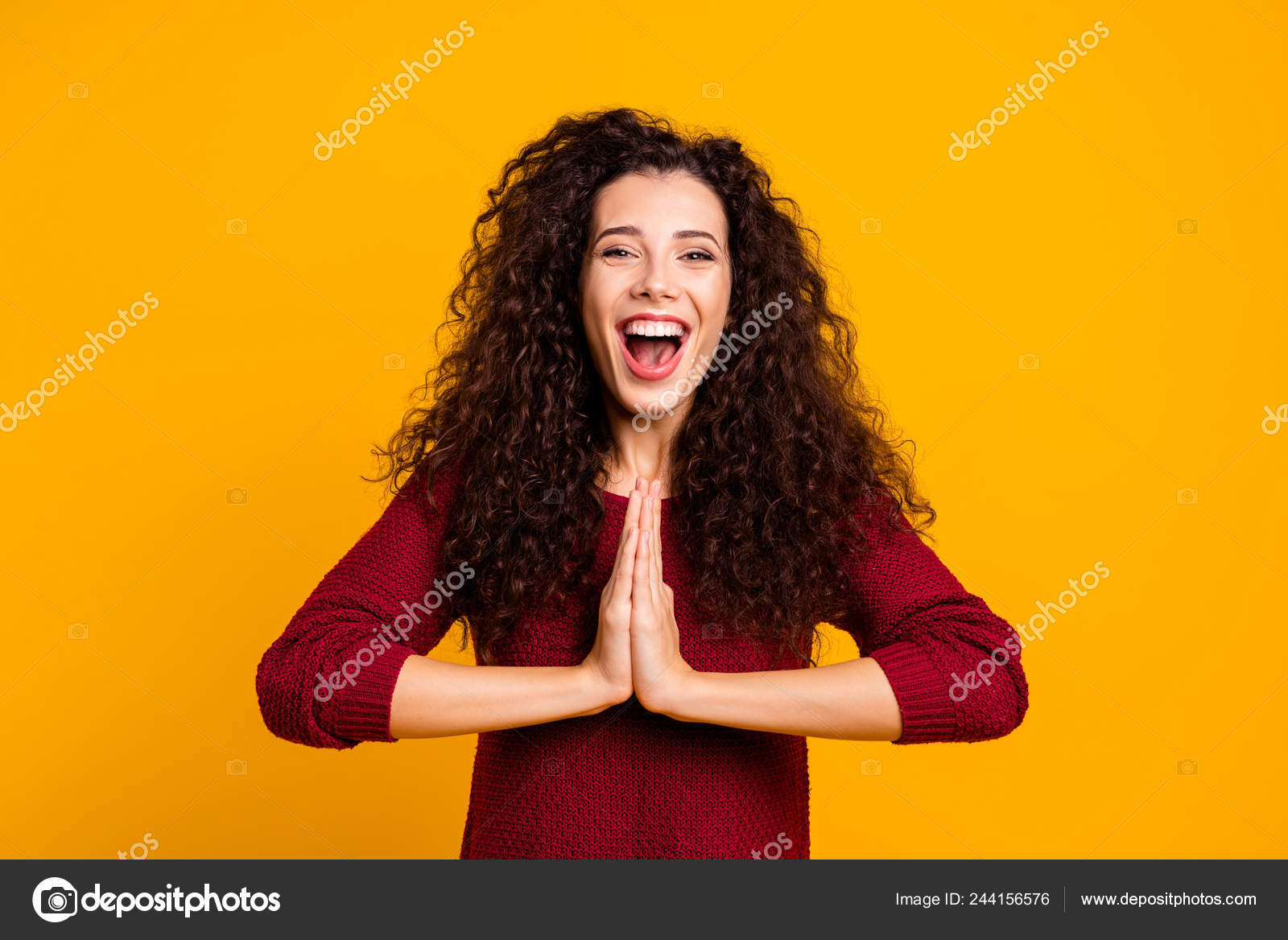 Close up photo beautiful cheerful amazing her she lady showing devotion ...