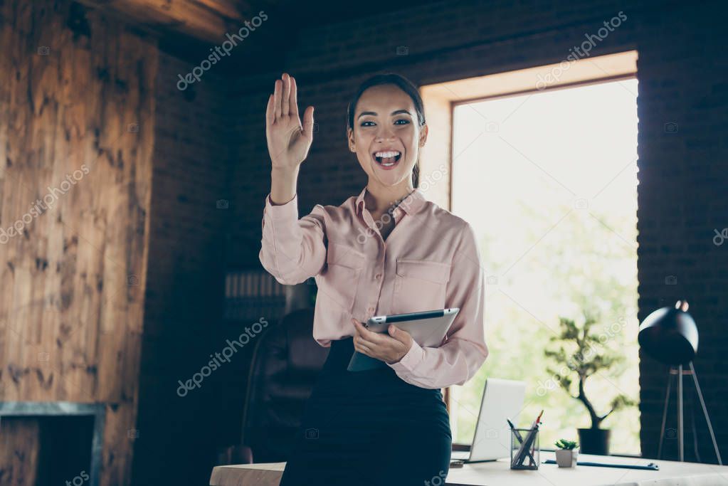 Lo sé Retrato de ella ella agradable atractiva alegre positivo ...