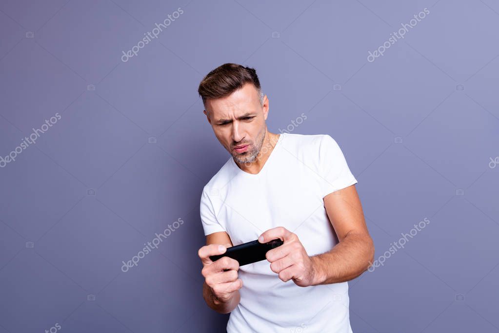 De cerca la foto increíble él su mediana edad macho perfecta apariencia ...