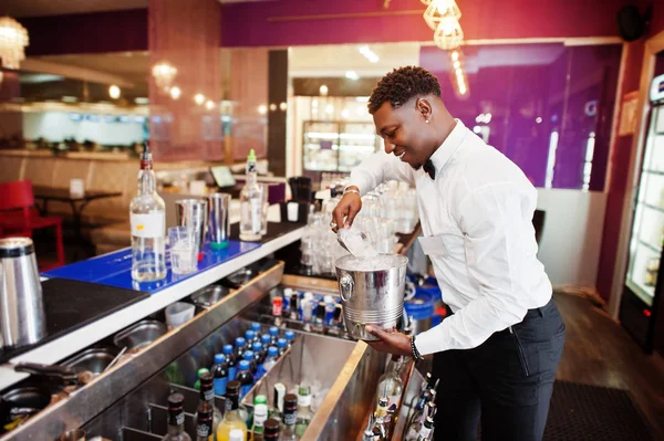 Black bartender Stock Photos, Royalty Free Black bartender Images ...