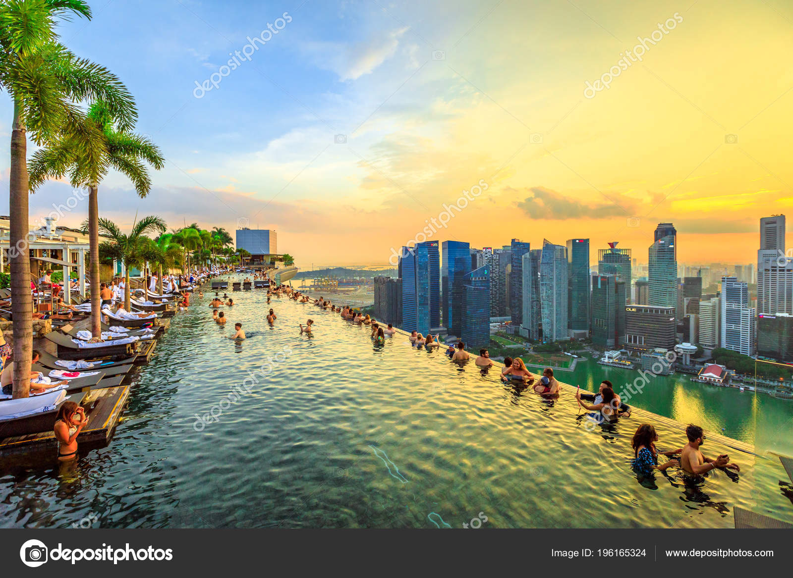 Infinity Pool Singapore – Stock Editorial Photo © bennymarty #196165324