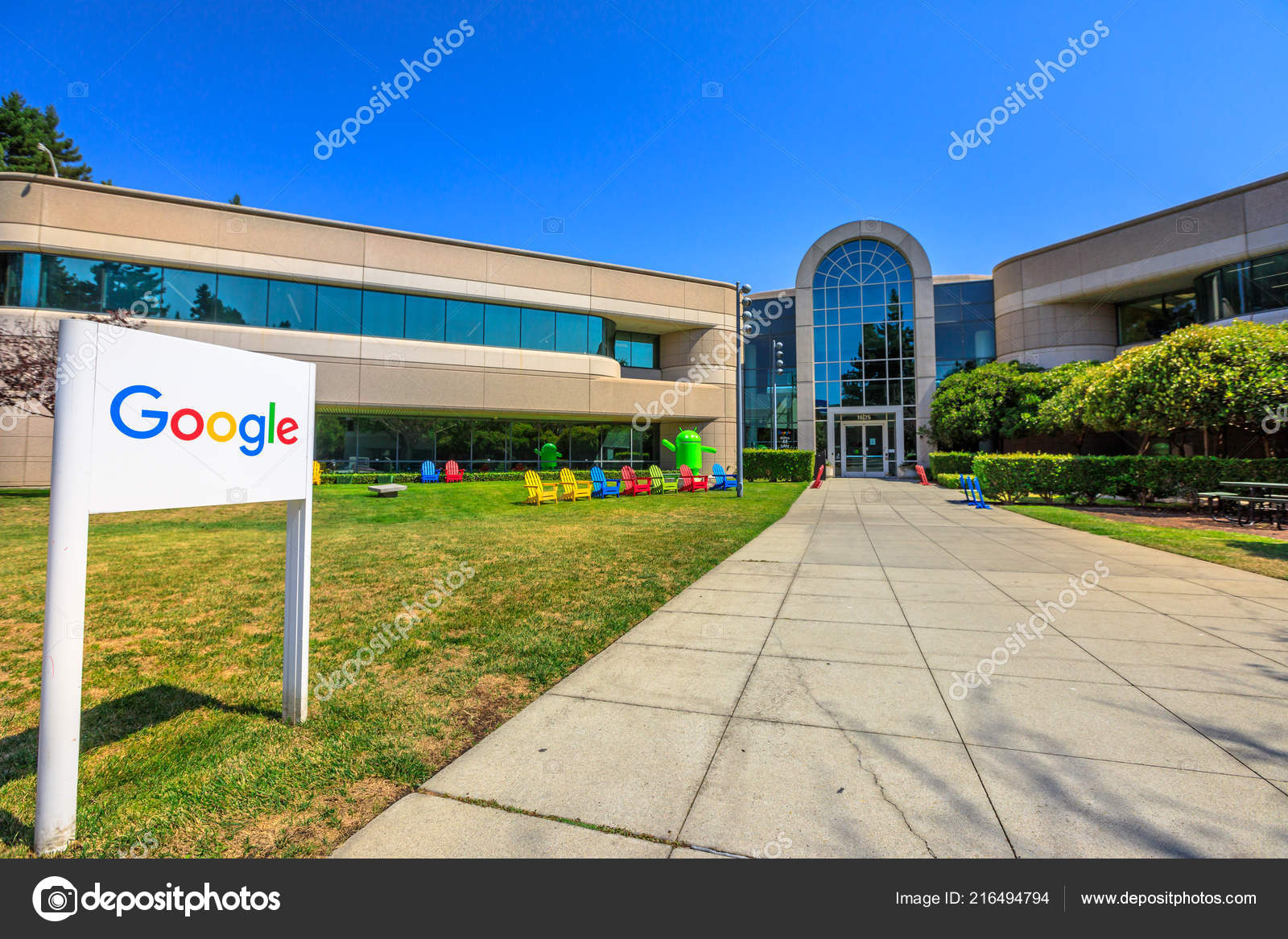 Google Campus Mountain View – Stock Editorial Photo © bennymarty #216494794