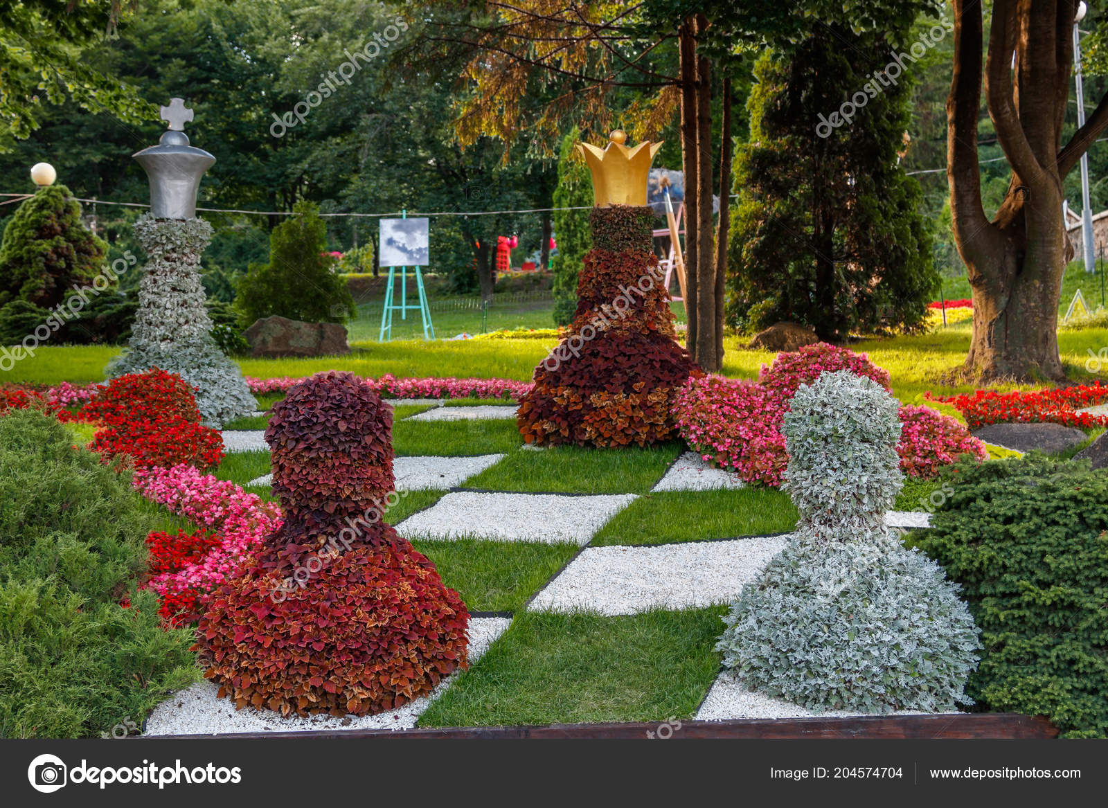 Beautiful Sculptures Flowers Chess Pieces Close ⬇ Stock Photo, Image by ...