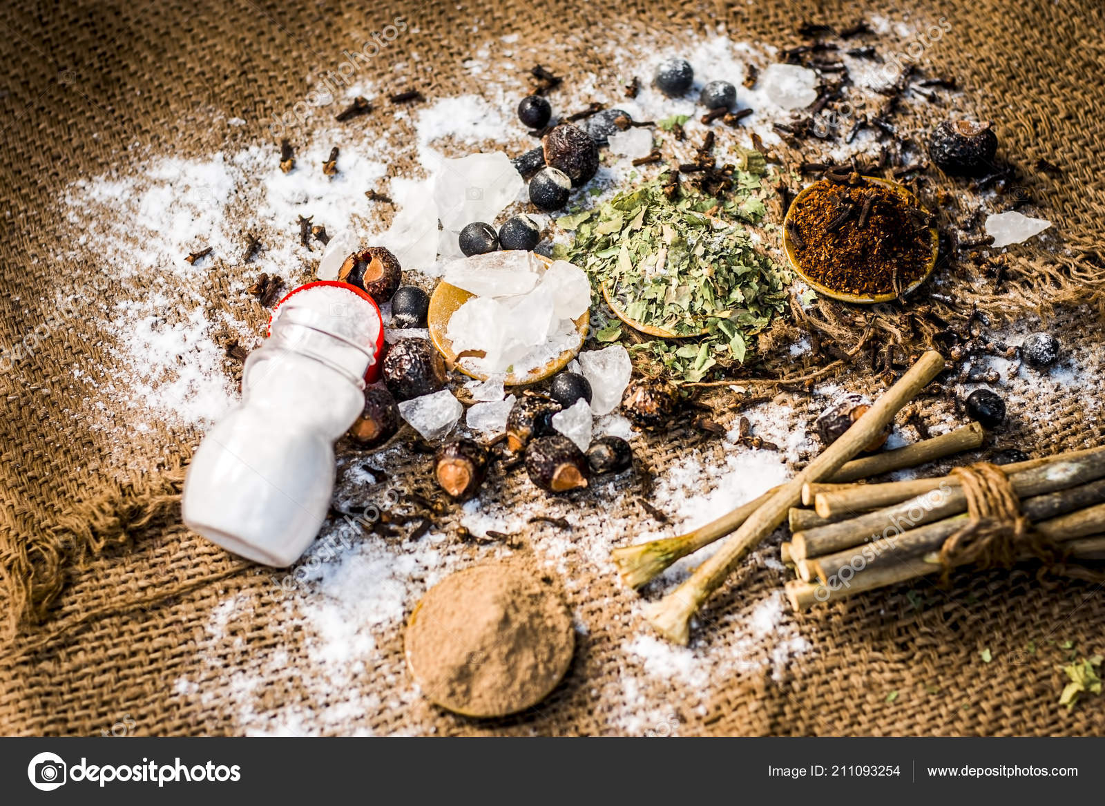 Close Mixture Ayurvedic Herbs Treatment Tooth Problems Alum Powder ...