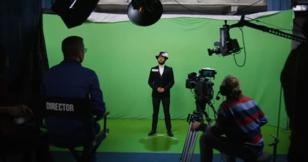 702 Actor green screen Videos, Royalty-free Stock Actor green screen ...