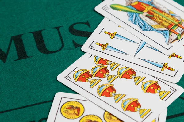 Cartas baraja española fotos de stock, imágenes de Cartas baraja ...