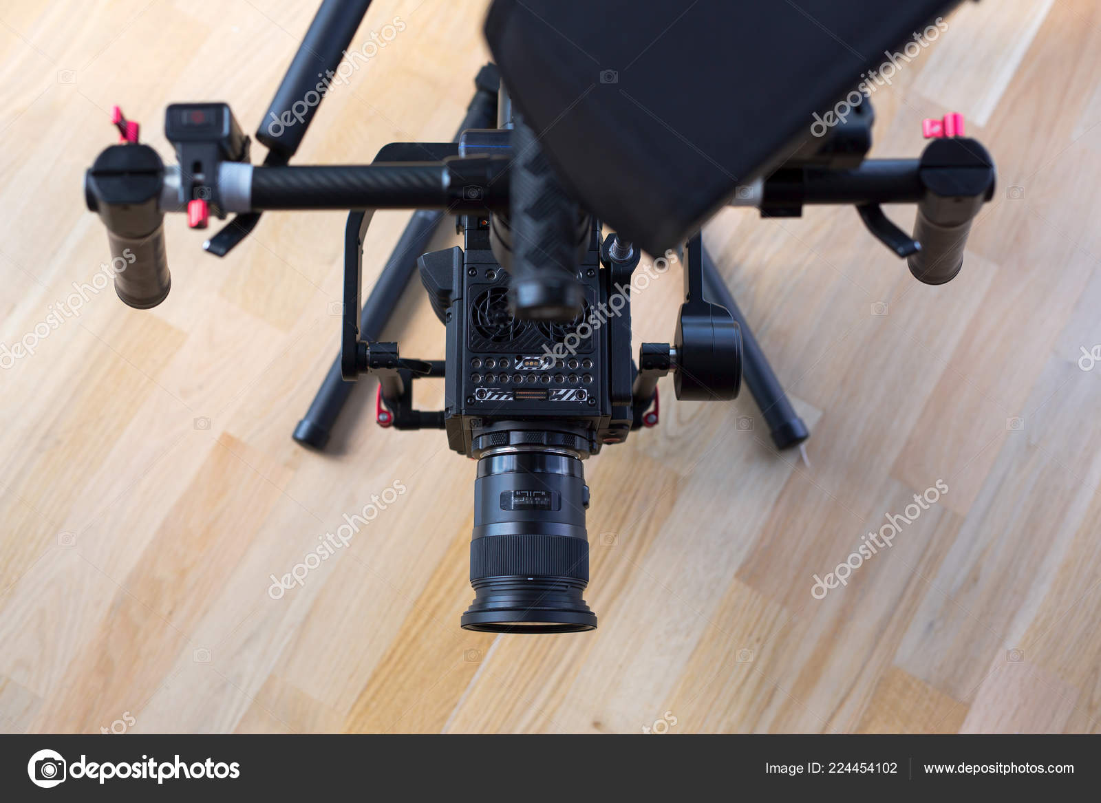 Testing Handheld Camera Gyro Stabilizin Gimbal — Stock Photo ...
