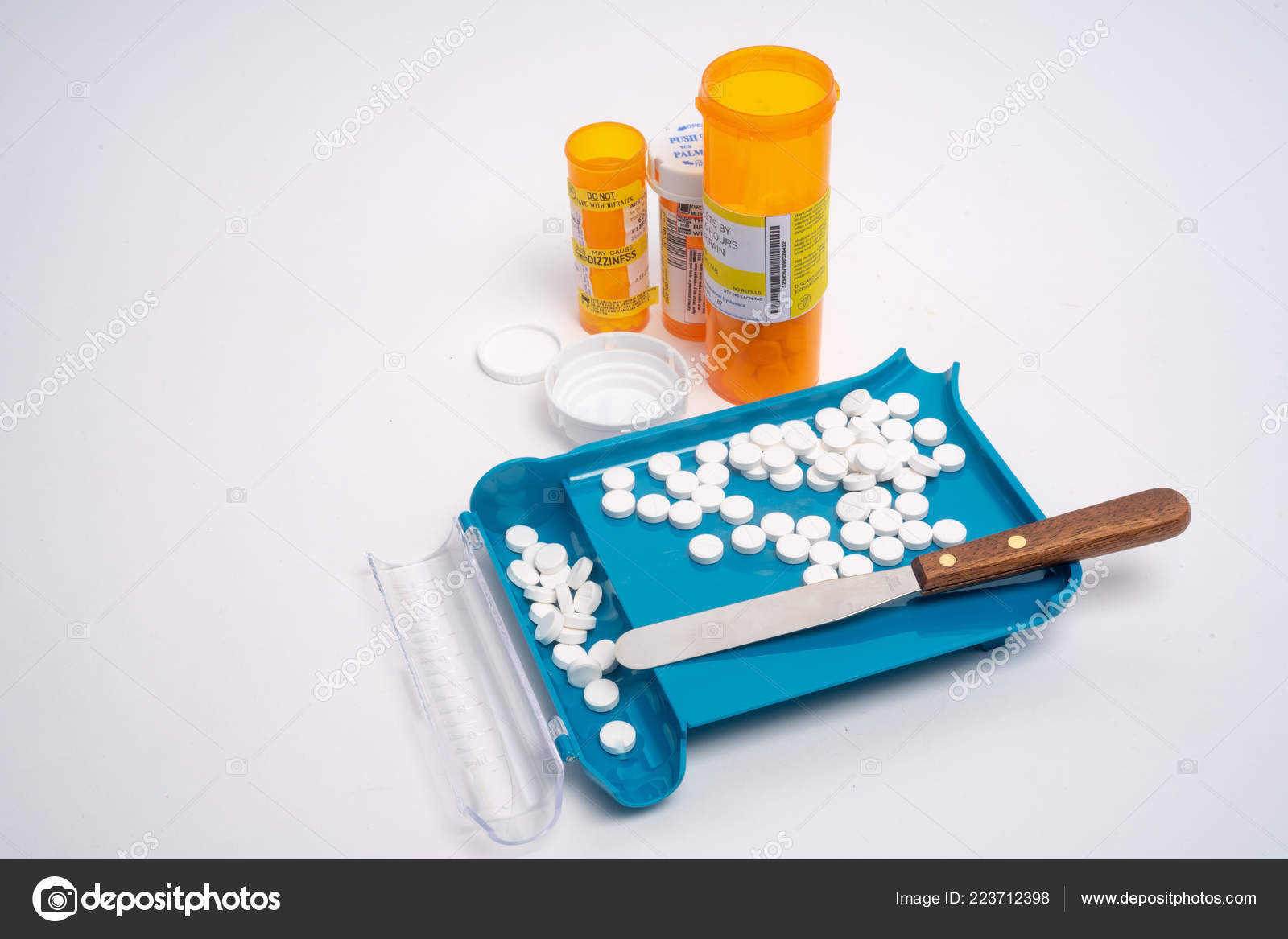 Prescription medication Pill Sorting, Counting and Filling Order Stock ...