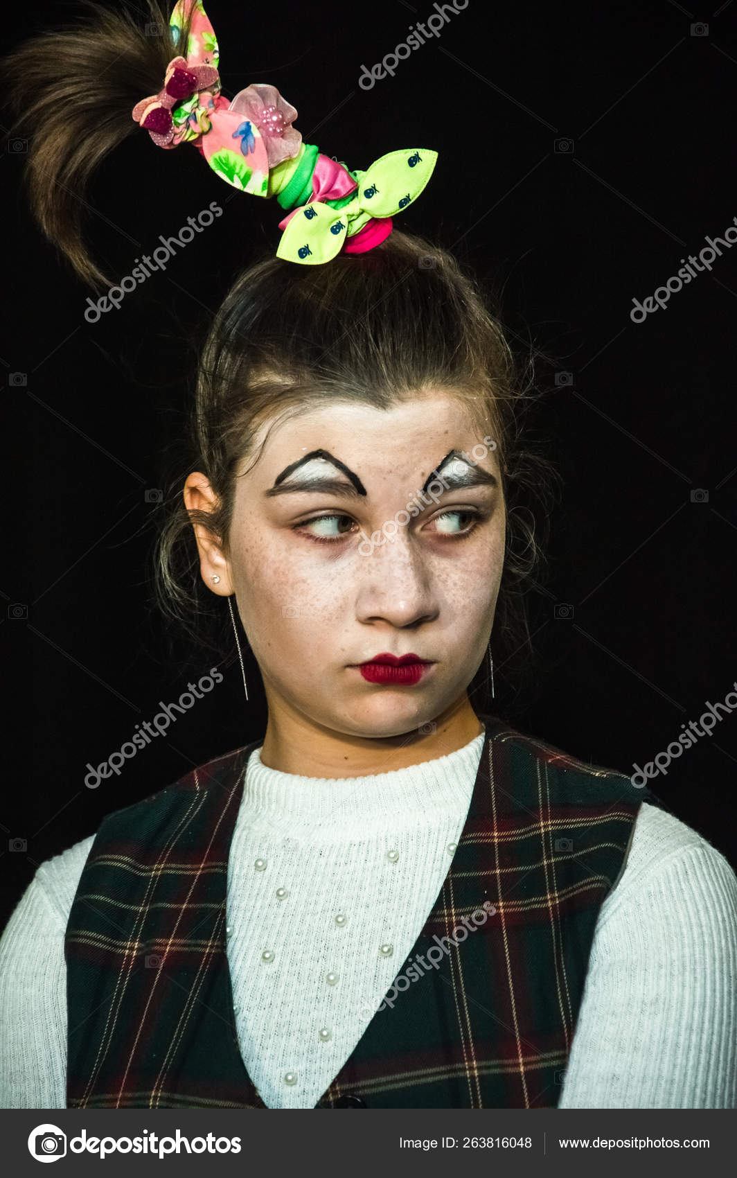 Children's Show Creative Mini Studio Children Colorful Clothes Show ...