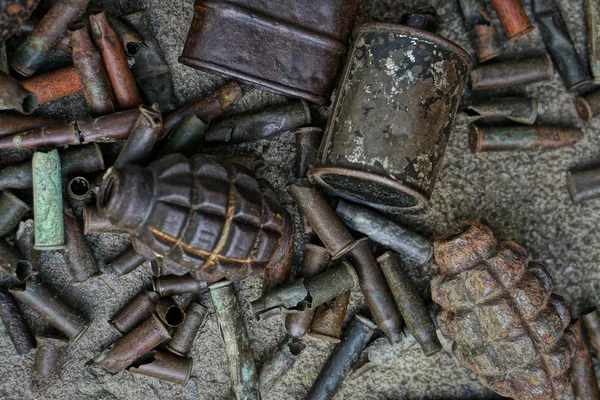 Pistola e granadas Stock Photos, Royalty Free Pistola e granadas Images ...