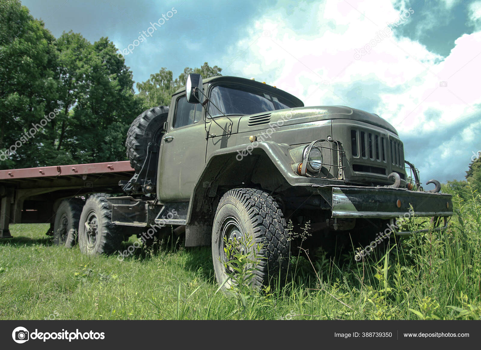 Old Truck Very Poor Condition Car Stands Nature Abandoned Metal — Stock ...