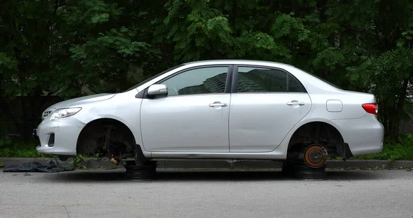 Car without wheels Stock Photos, Royalty Free Car without wheels Images ...