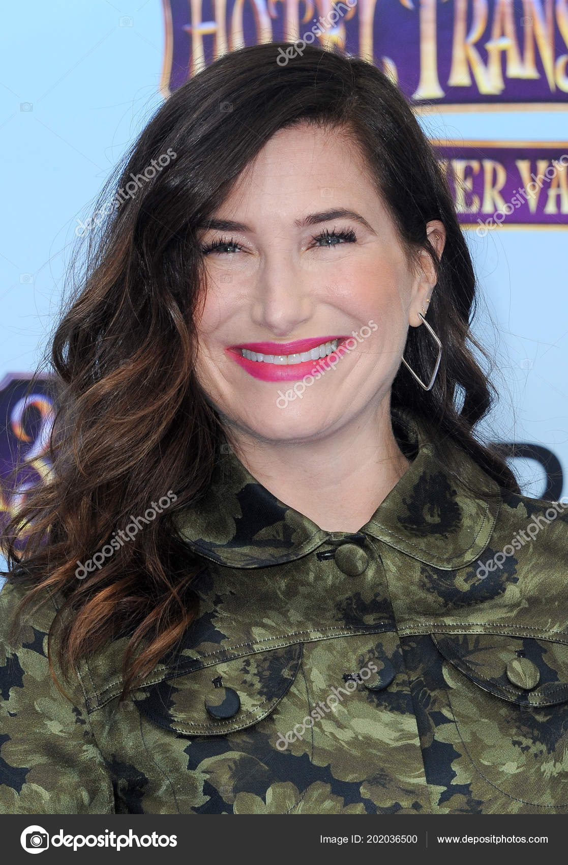 Kathryn Hahn World Premiere 'Hotel Transylvania Summer Vacation' Held ...