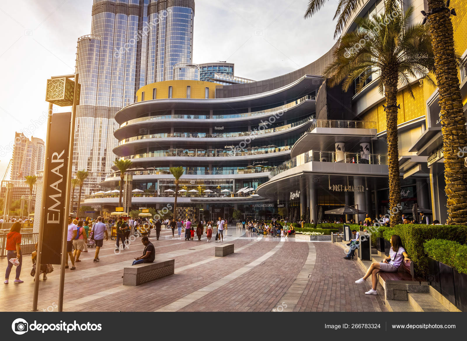 Dubai Mall Outside View