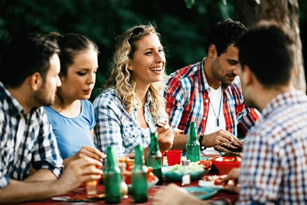 Friends outdoor eating Stock Photos, Royalty Free Friends outdoor ...