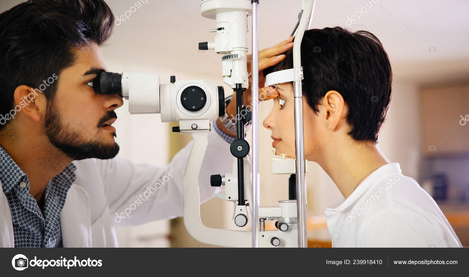 Woman Doing Eye Test Optometrist Medical Office — Stock Photo © nd3000 ...