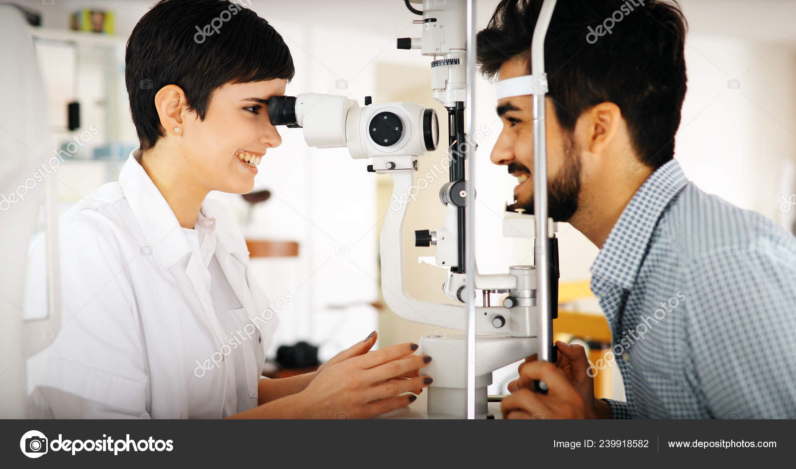 Woman Doing Eye Test Optometrist Medical Office — Stock Photo © nd3000 ...