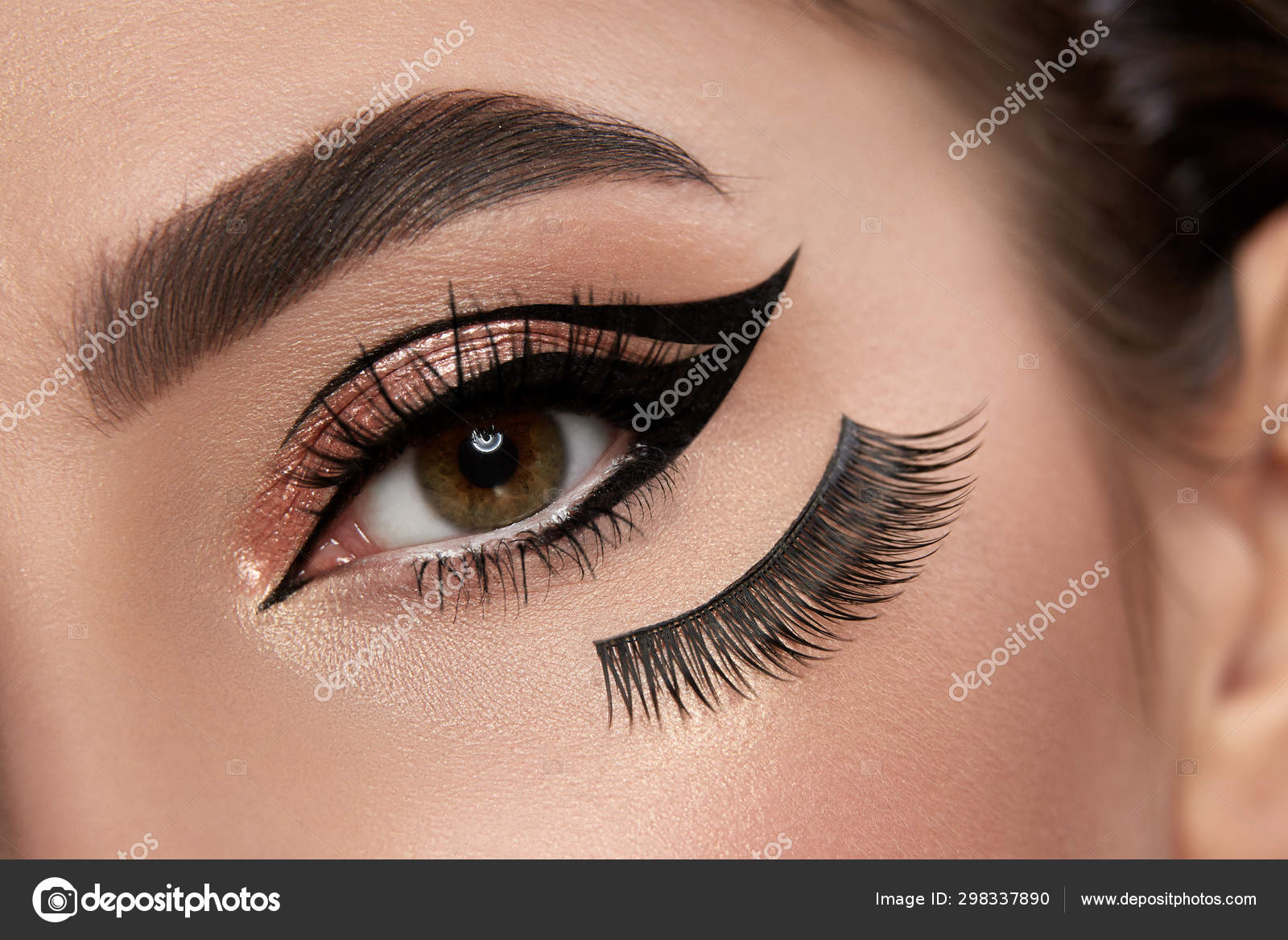 Beautiful Cat Eyes Makeup
