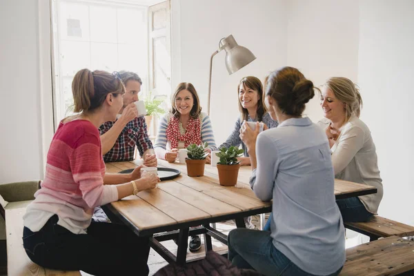 Small group discussion Stock Photos, Royalty Free Small group ...