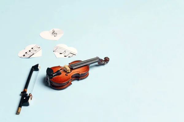 Miniature musical instruments Stock Photos, Royalty Free Miniature ...