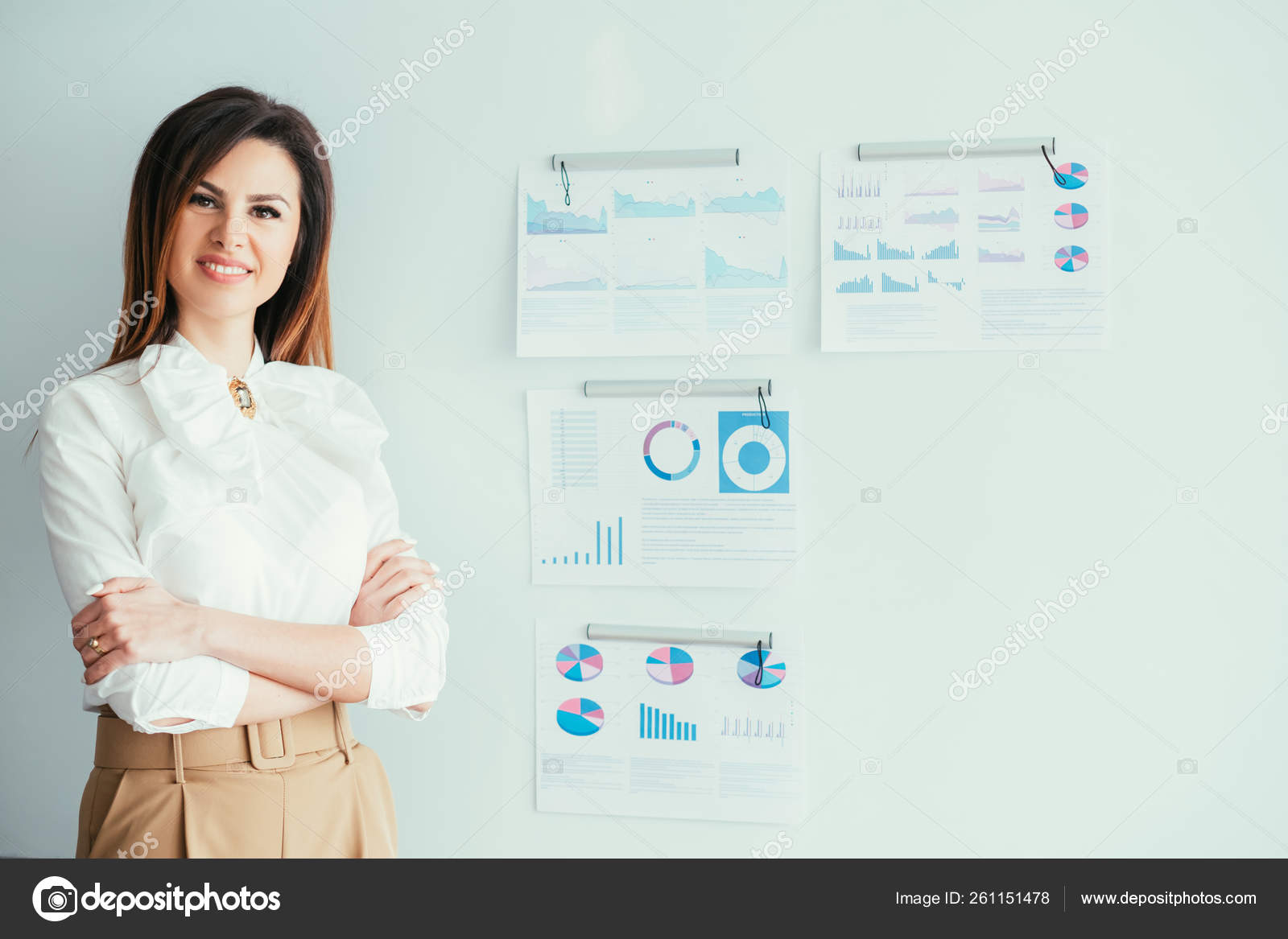 Successful female leader confident project manager — Stock Photo ...