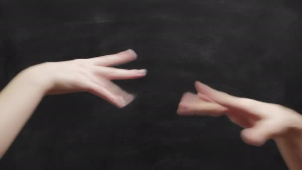 2,313 손가락 파도 Videos, Royalty-free Stock 손가락 파도 Footage | Depositphotos