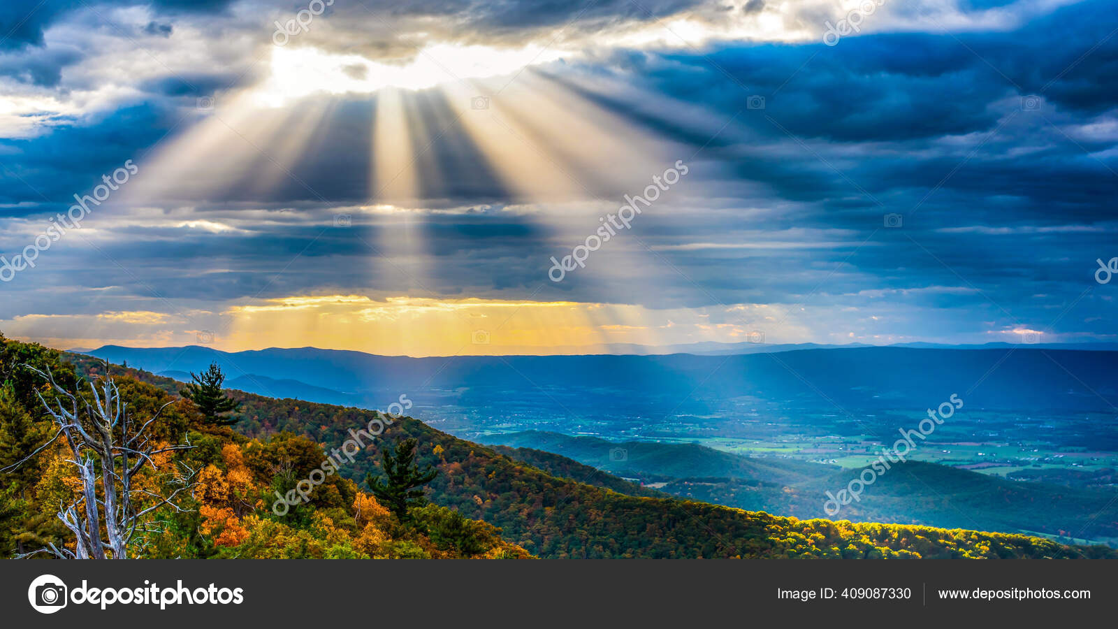 Sunrays Bursting Storm Clouds Shenandoah National Park Virginia Stock ...