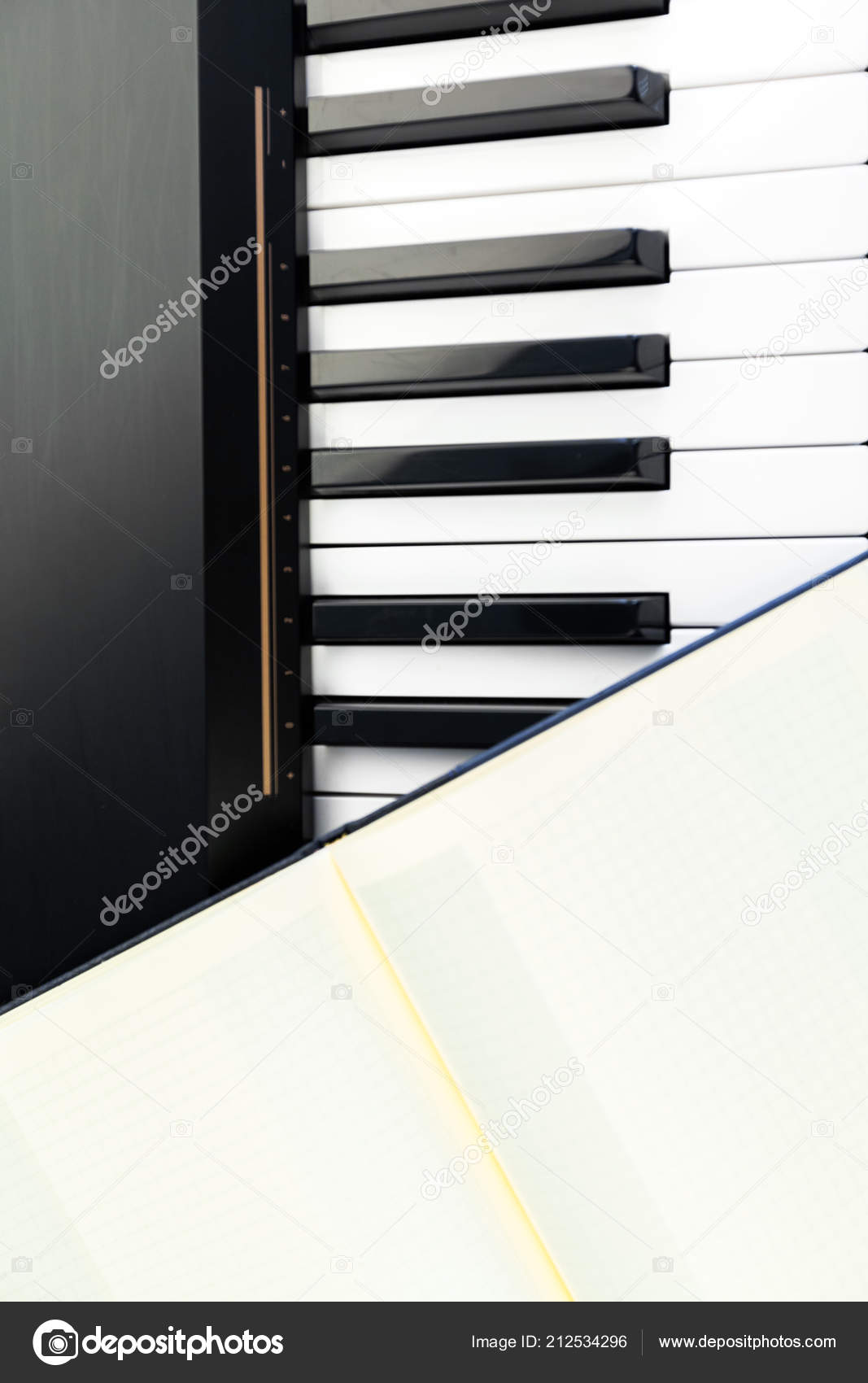 Piano Keys Notepad — Stock Photo © Fotofabrika #212534296