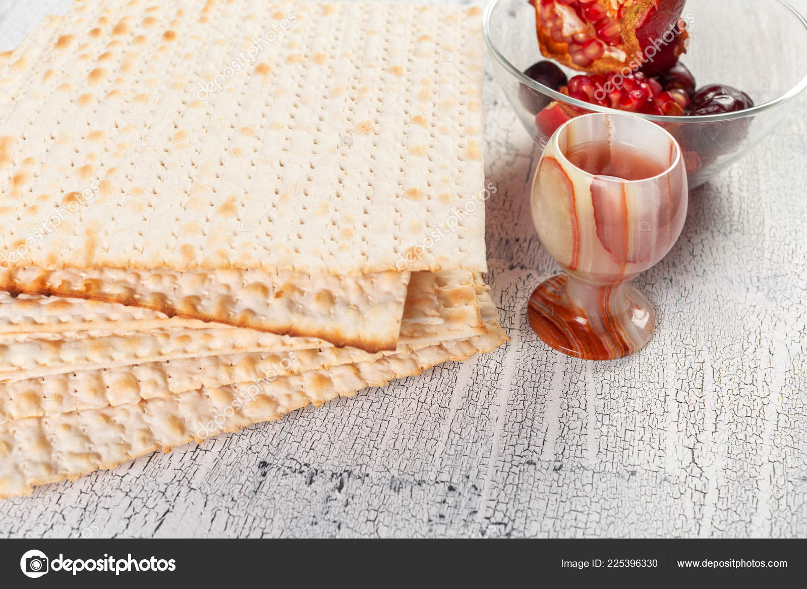 Traditional Jewish Kosher Matzo Easter Pesah — Stock Photo ...