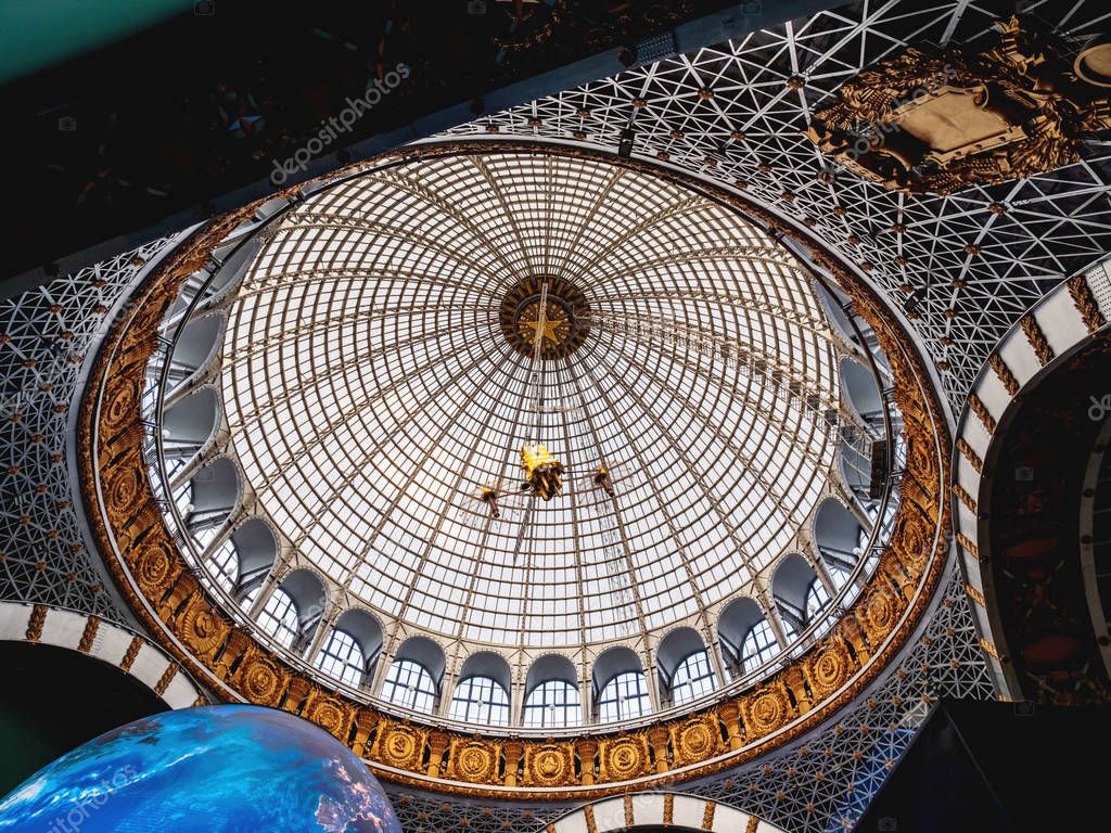 MOSCÚ, RUSIA - 08 de junio de 2019. Luch Satellite Data Relay Network ...