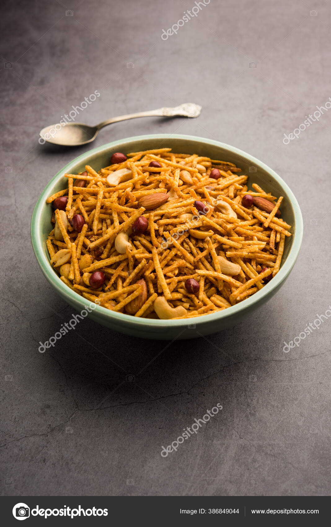 Aloo Chivda Potato Chiwda Also Known Falahari Namkeen Vrat Traditional ...