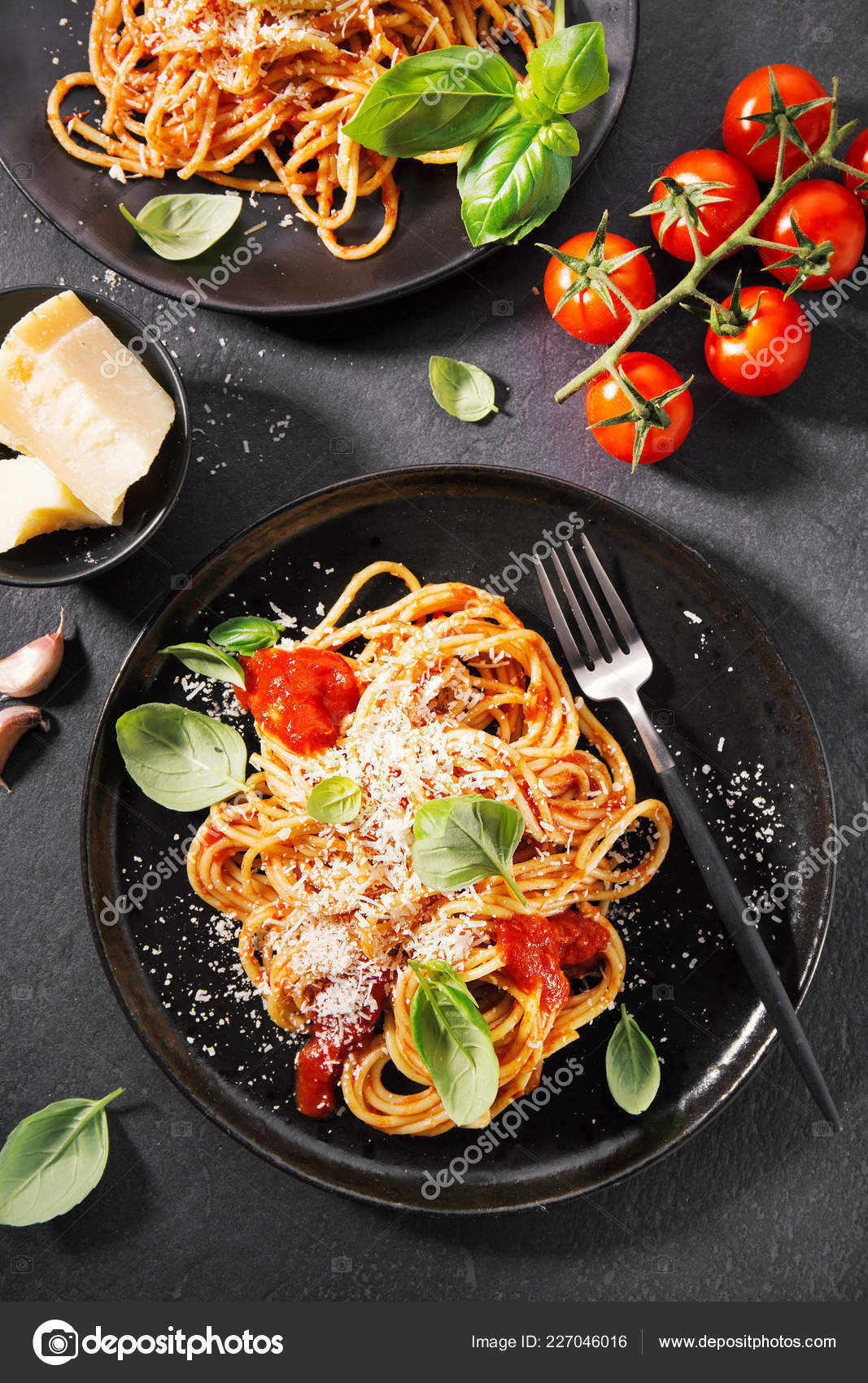 Top View Spaghetti Tomato Sauce Parmesan Plate Stock Photo by ©nerudol ...